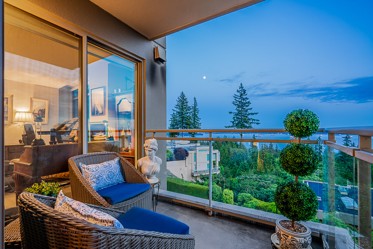 #402 -3105 Deer Ridge Drive » Eric Christiansen