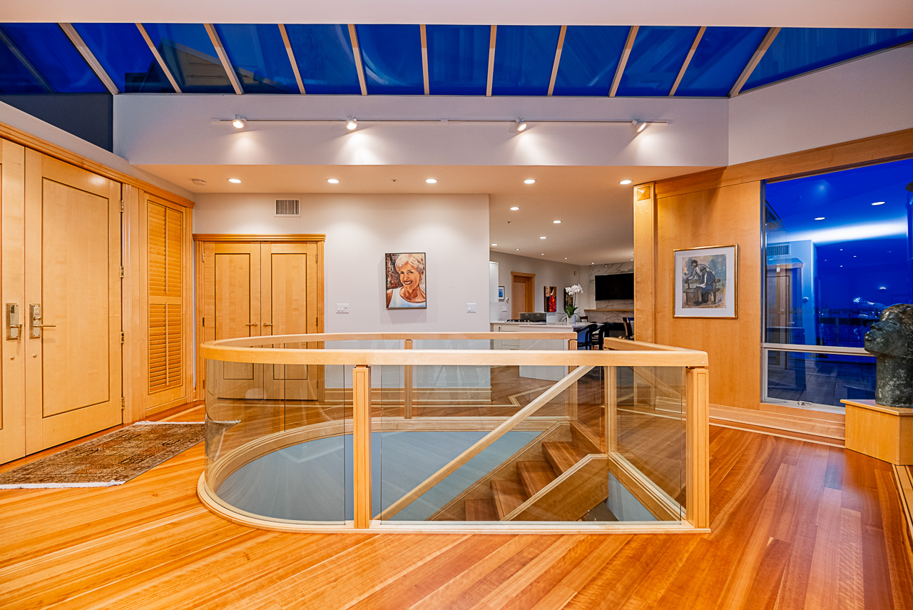 4180B Rose Crescent - Eric Christiansen