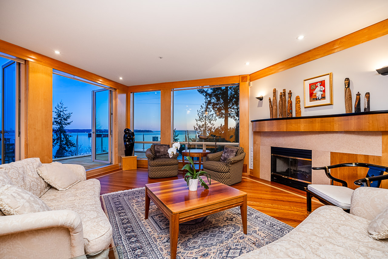 4180B Rose Crescent - Eric Christiansen