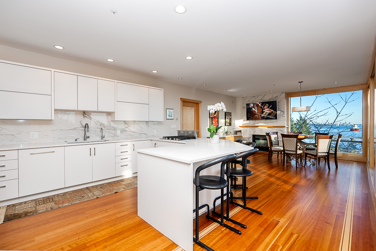 4180B Rose Crescent - Eric Christiansen